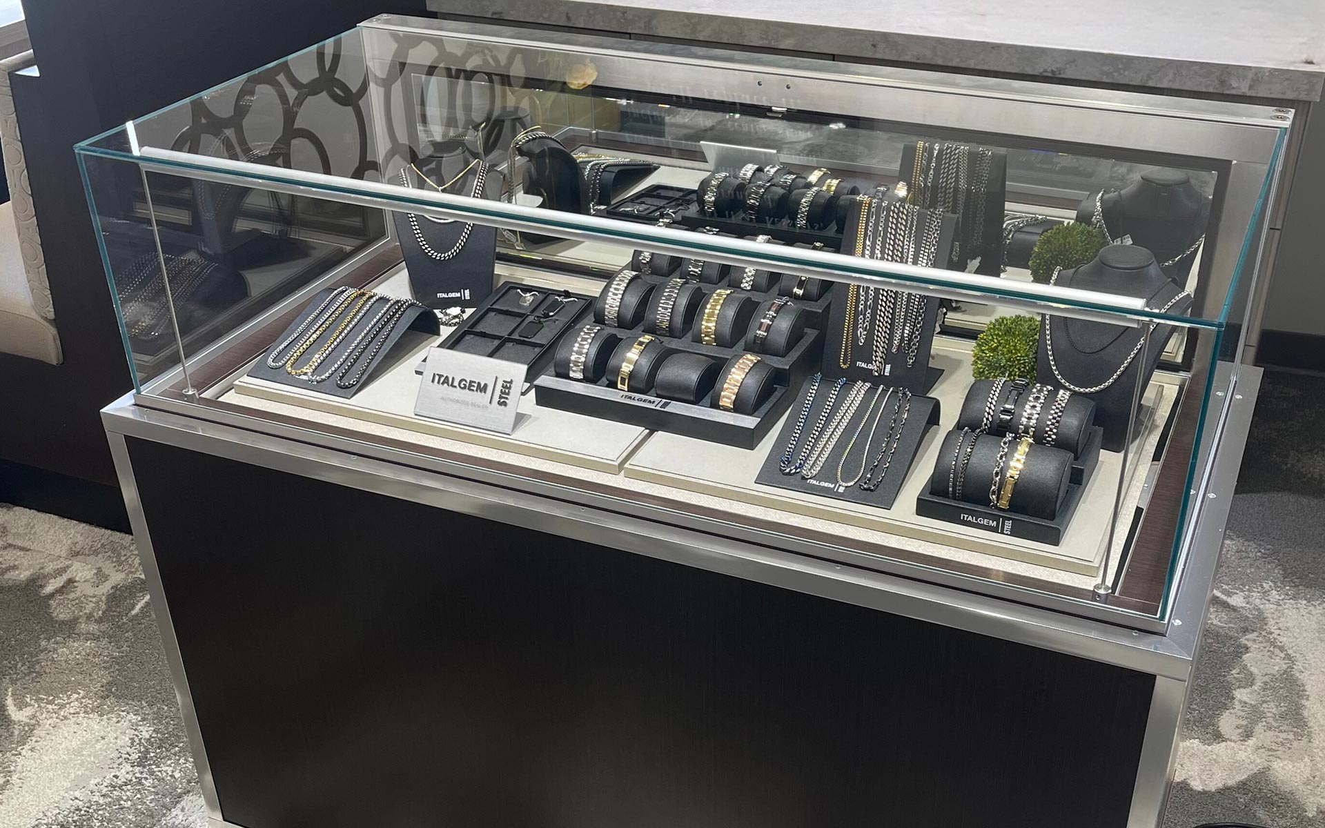 Drop Deck Secure Case - RCS Innovations